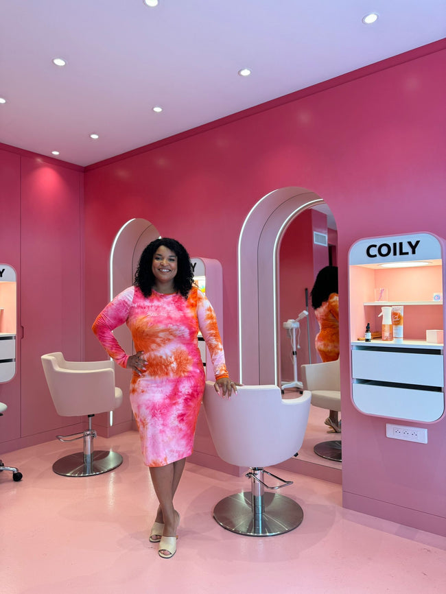 Scruncher ses cheveux : le curly secret